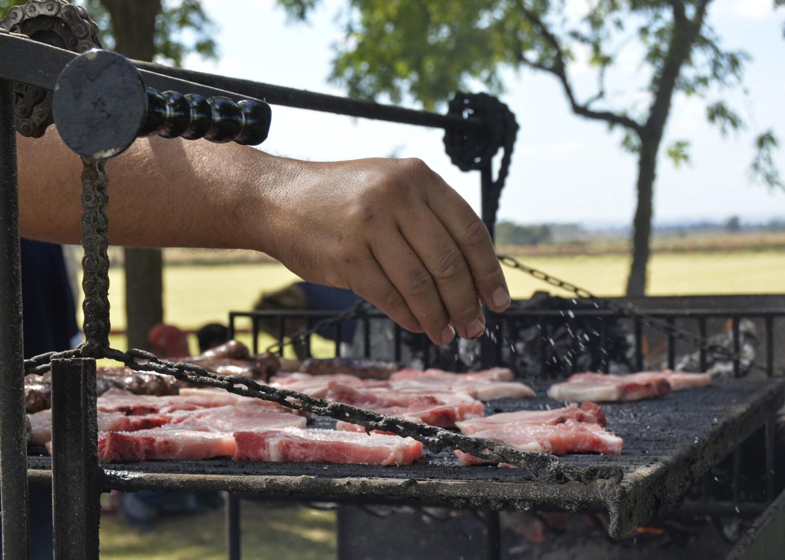 Tiempo de barbacoas, tiempo de cocinar a la brasa - La Mesa Habla