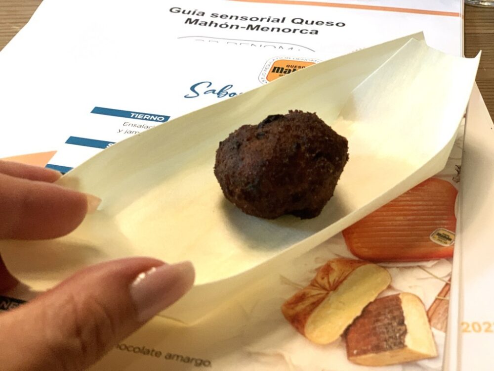 Quesos DOP Mahón–Menorca: sabor al cuadrado - La Mesa Habla