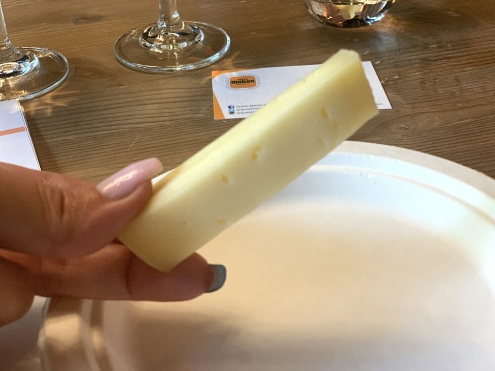 Quesos DOP Mahón–Menorca: sabor al cuadrado - La Mesa Habla